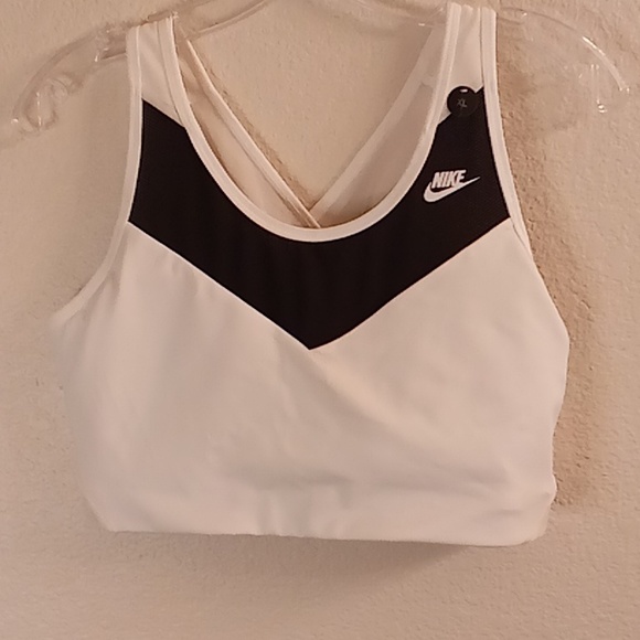 Nike | Intimates & Sleepwear | New Nike Swoosh Bra With Dryfit ...